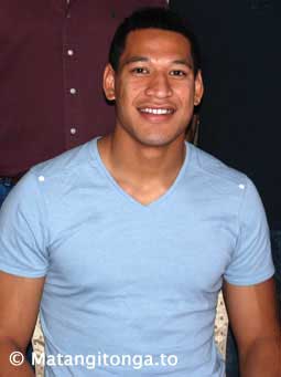 Australian Rugby League star, 'Isileli Folau, renews his Tongan ...