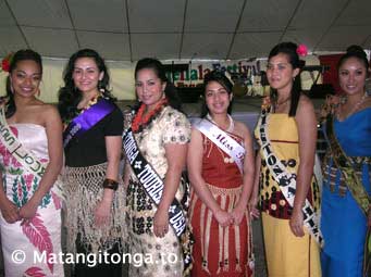 Nine girls contest Miss Heilala Crown 2009-10 | Matangi Tonga