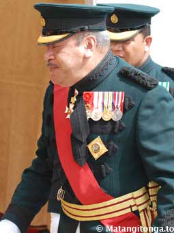 King opens new HQ for Royal Guards | Matangi Tonga