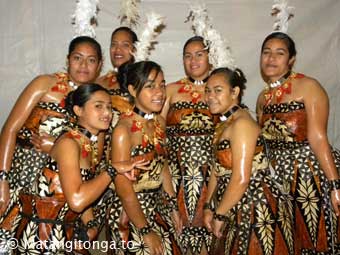 Miss Tau'olunga contestants present Tonga's traditional dances ...