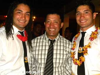 Wallabies Fainga'a twins holiday in Tonga | Matangi Tonga