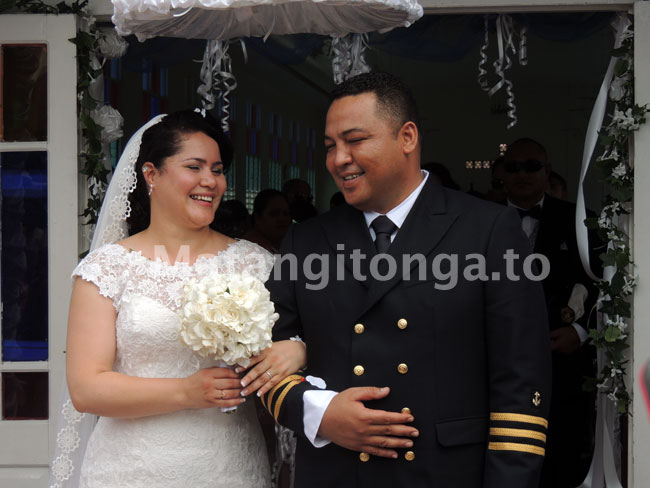 Wedding season in Tonga, keeps registry busy on Thursdays | Matangi Tonga