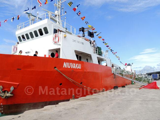 MV Niuvakai stuck on Tu’anuku reef over weekend | Matangi Tonga