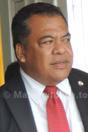 Speaker orders Mo'ale out of Parliament | Matangi Tonga