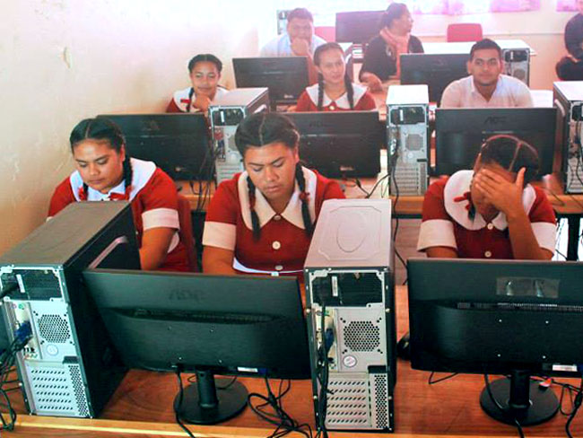 Computers for Beulah College, thanks to ex-students | Matangi Tonga
