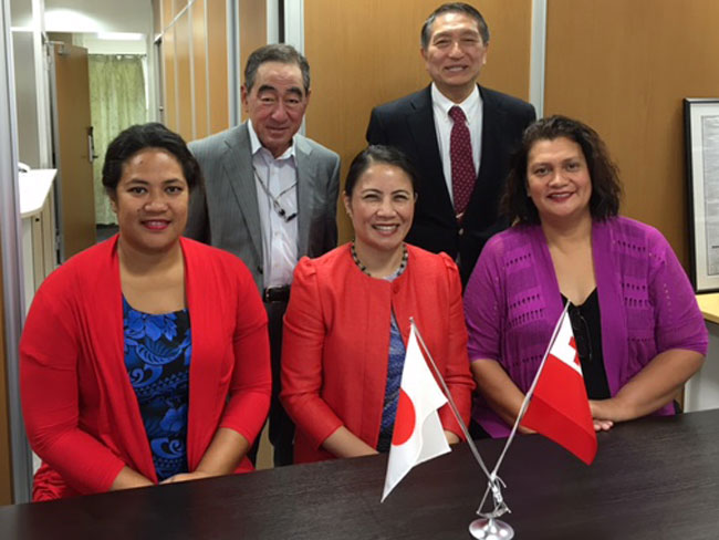 Tongan dentists share experience in preventative health care program ...