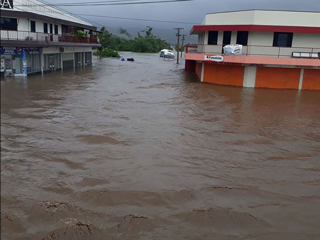 Fiji flooding forces evacuation of 1400 before Christmas | Matangi Tonga