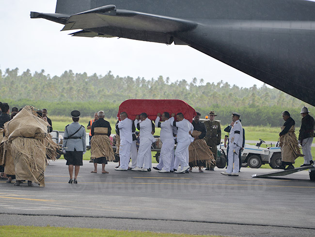 Queen Mother's funeral cortege arrives in Tonga | Matangi Tonga