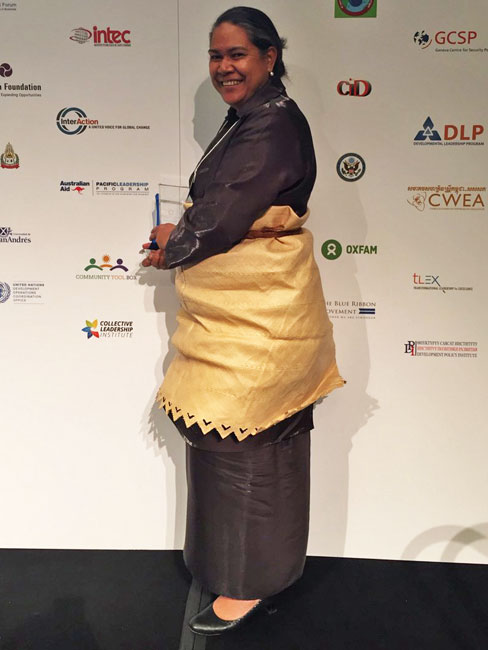 Tonga's civil society head receives leadership award | Matangi Tonga
