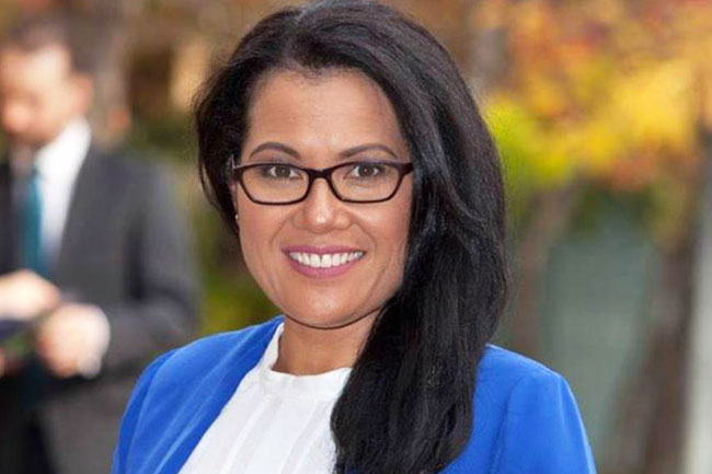 Australian politician speaks in Tongan | Matangi Tonga