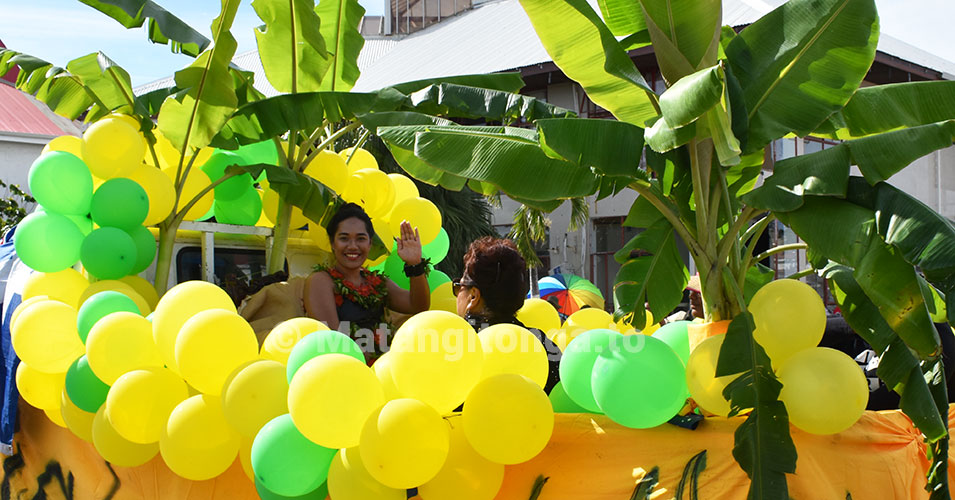 Radiant contestants in Heilala float parade | Matangi Tonga
