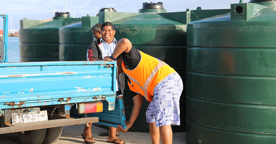 Water tanks for ‘Atata | Matangi Tonga