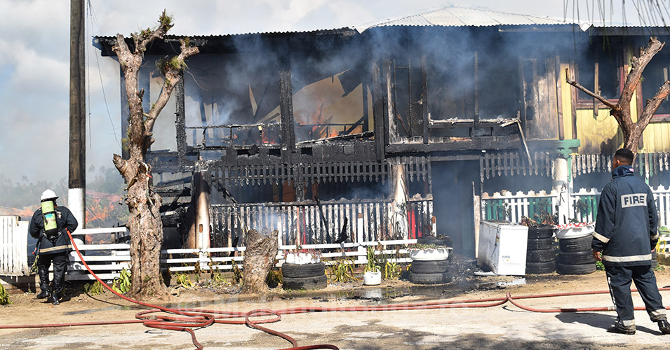 Fire guts two houses in Patangata | Matangi Tonga
