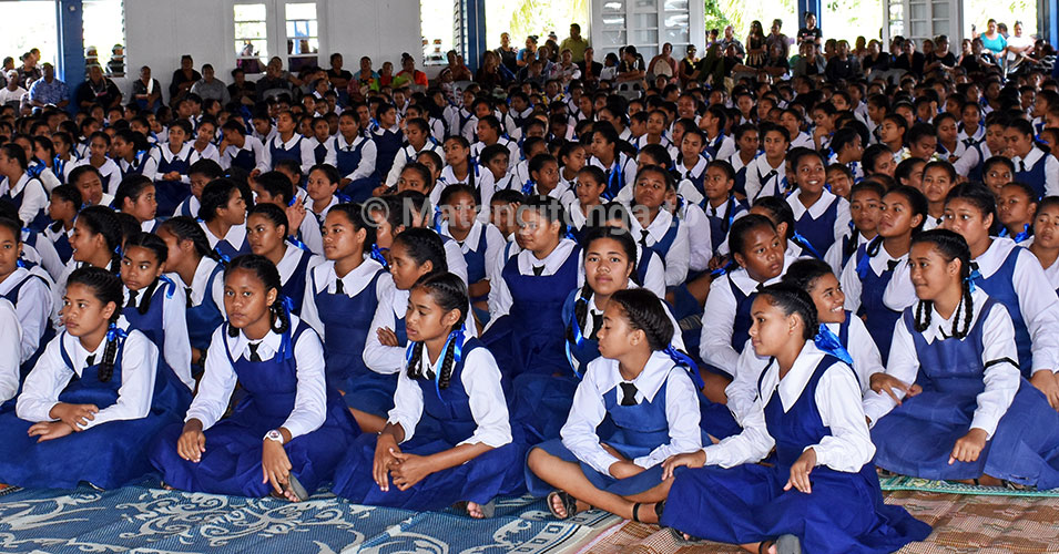 Low pass rate for Tonga School Certificate | Matangi Tonga