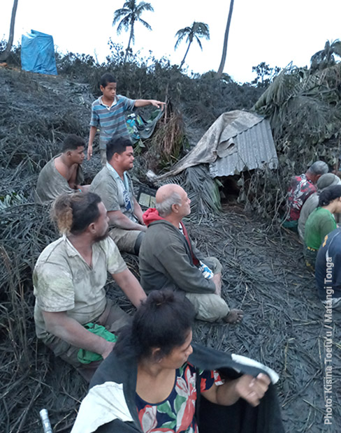 62 survivors from Mango Island evacuated safely to Tongatapu | Matangi ...