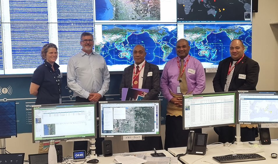 Minister for Lands visits Geoscience Australia | Matangi Tonga