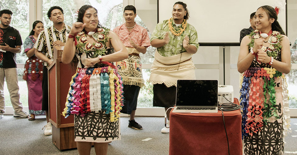 Tongan students visit University of Hawaii medical school | Matangi Tonga