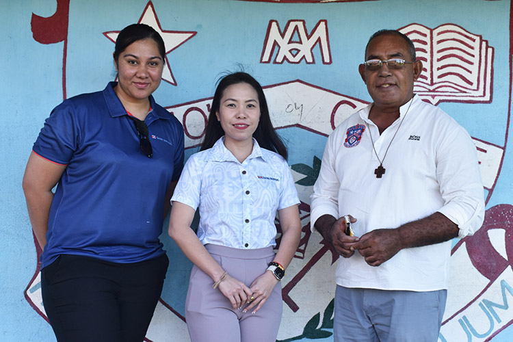 Desks and chairs donated to 'Apifo'ou College | Matangi Tonga