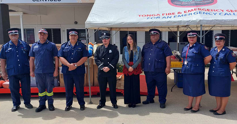 Arizona firefighter donates equipment to Tonga Fire services | Matangi ...