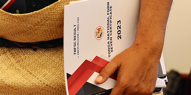 Two Niuas achieve 100% pass rate for Tonga National F7 Certificate ...