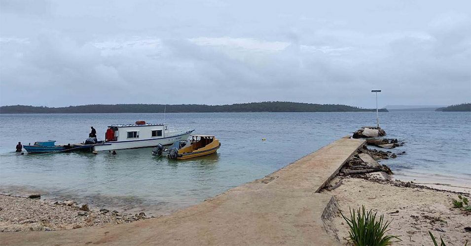 Boat engines, sewing machines for Vava'u | Matangi Tonga