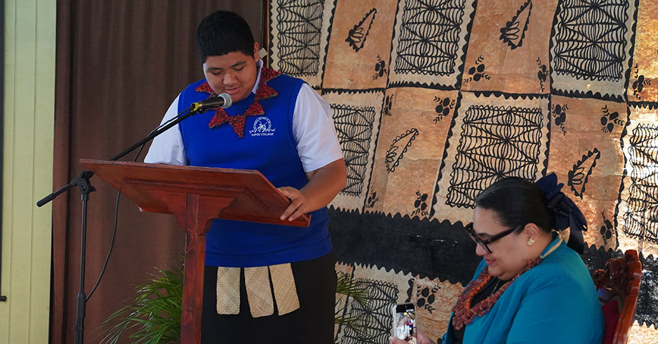 Prince Taufa'ahau launches children's book on ocean management ...
