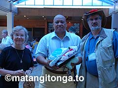 Extraordinary Cultures Tour jets in to see Tongan Lakalaka | Matangi Tonga