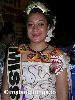 Australian student wins Miss Heilala 2008-09 crown | Matangi Tonga