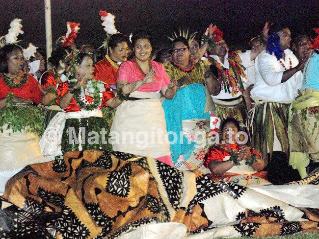 Fakalelea celebration for bride at Siumafua'uta | Matangitonga