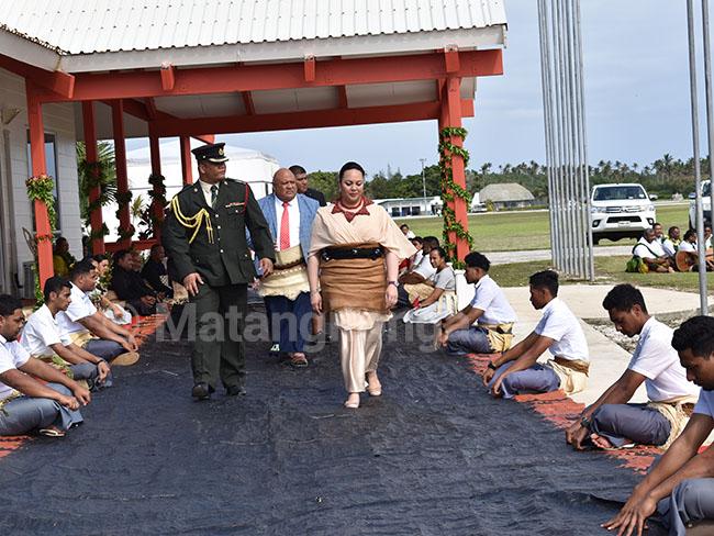Duke and Duchess of Sussex arrive to warm Tongan welcome | Matangitonga