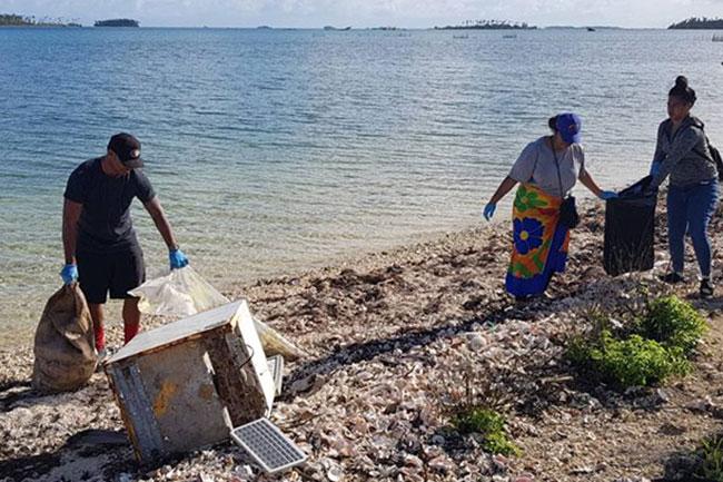 Tongan youth join fight against plastics | Matangitonga