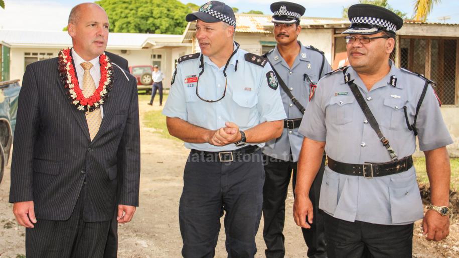 Australian Senate President visits Tonga Police | Matangitonga
