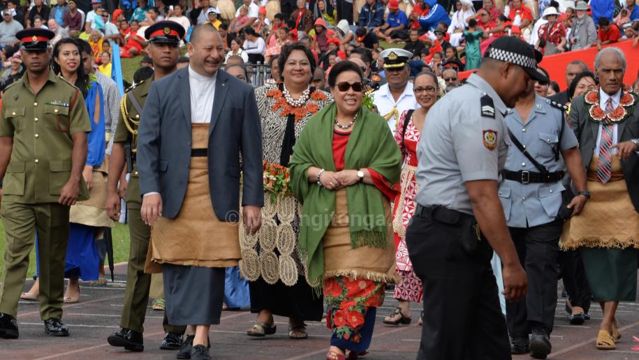 Students perform for King and Queen at colourful Education Day ...