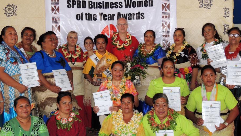 Sewing grandmother Seini Mafile’o wins Business Woman of the Year ...