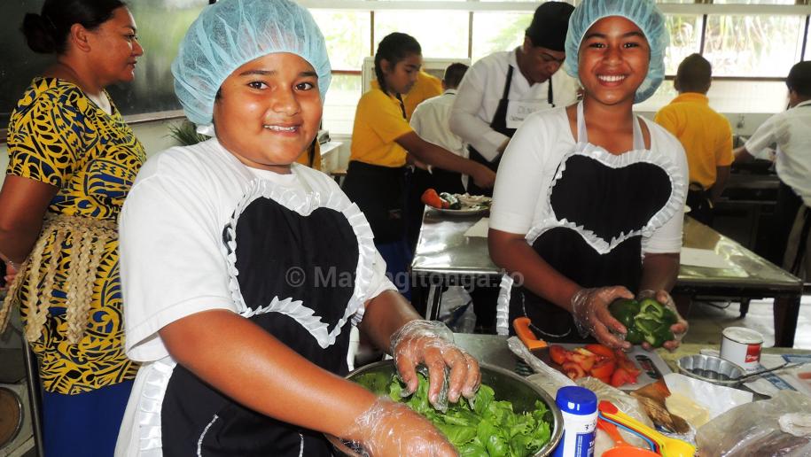 Cooking challenge promotes healthy diet for youngsters | Matangi Tonga