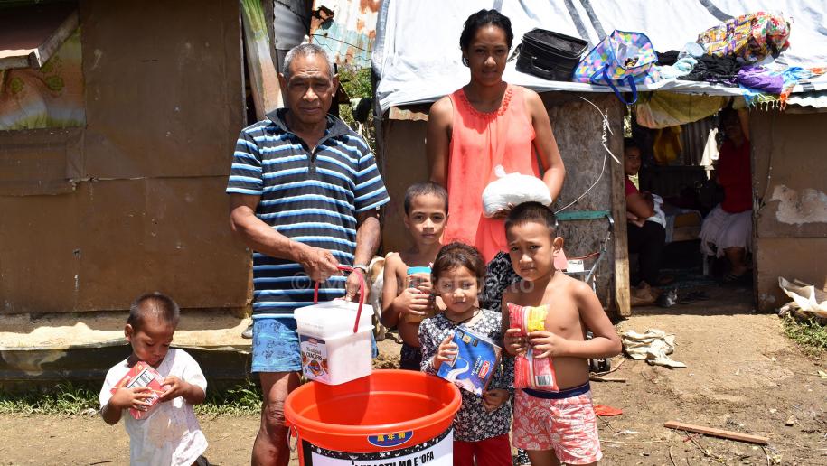 Popua’s impoverished receive food donation | Matangi Tonga