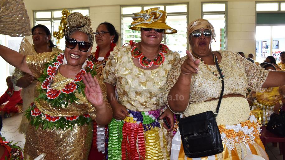 Happy Reunion for Nukunuku | Matangi Tonga