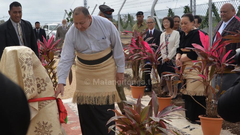 King Tupou VI switches on Tonga’s first Wind Farm | Matangi Tonga