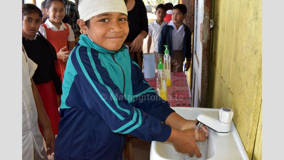 Students step up hand hygiene at school | Matangi Tonga