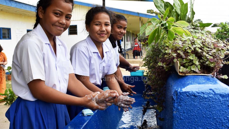 Students promote healthy living through art and songs | Matangi Tonga