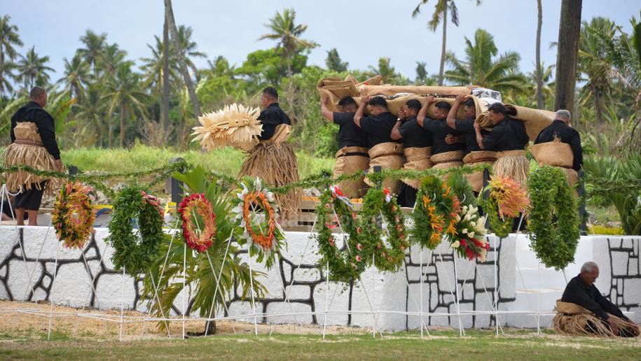 Traditional funeral with military honours for Lord Ma'afu | Matangitonga