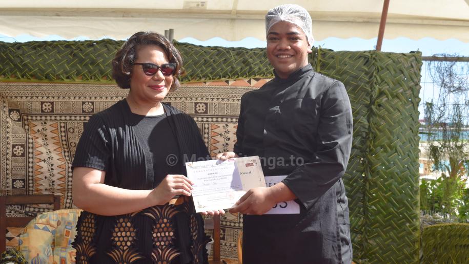 Tanaki Helu wins Best Chef of the Year Heilala Festival contest ...