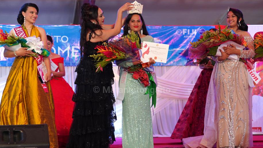 Local girl, Miss ‘Eua Masani wins Miss Heilala 2023 | Matangi Tonga