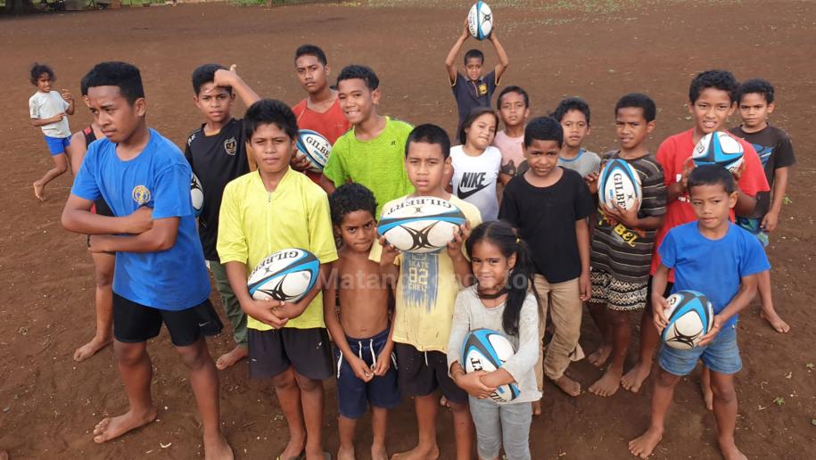 Rugby gear donated for primary school sports program | Matangi Tonga