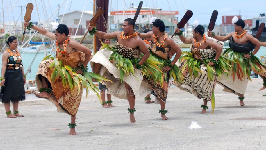 Tongan welcome for Hawaiian voyaging canoes | Matangi Tonga