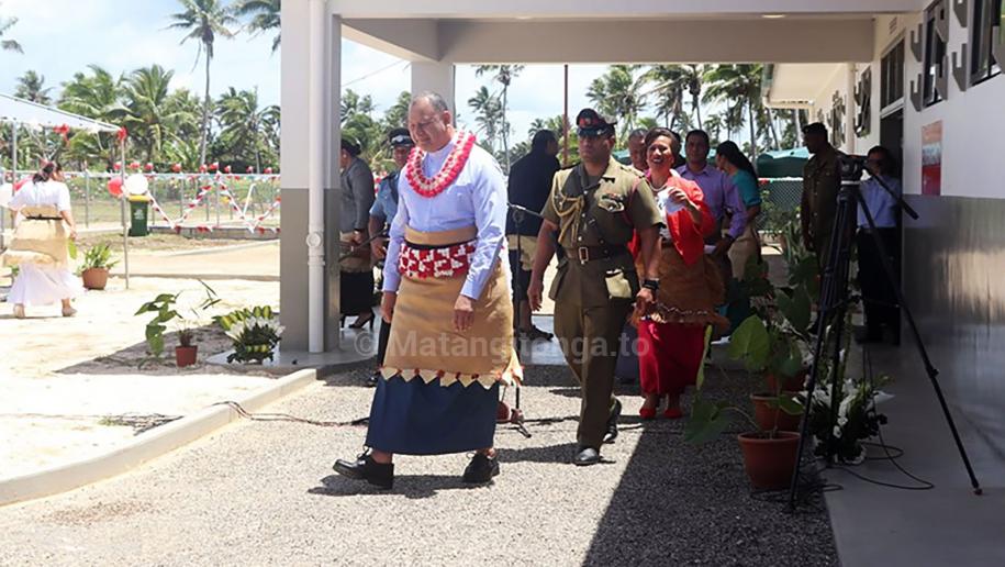 King opens new hospital in Ha‘apai | Matangi Tonga