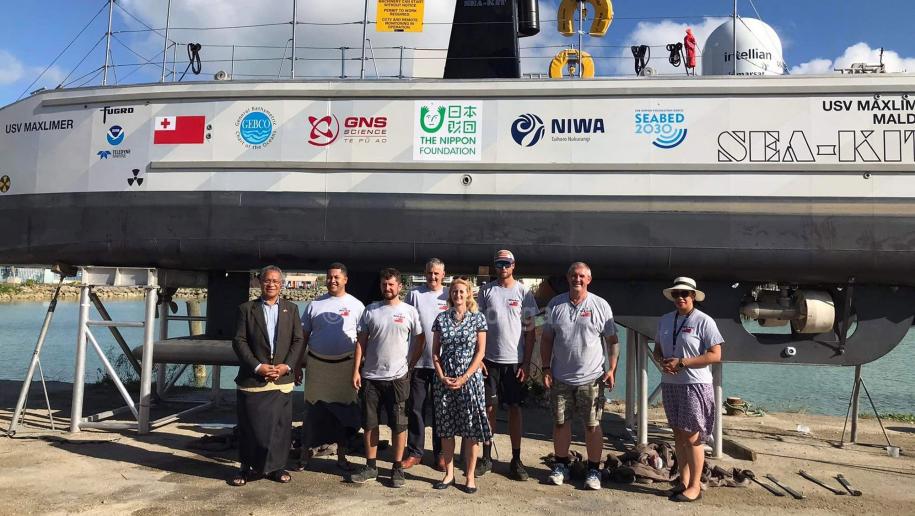 Unmanned vessel records continuing volcanic activity deep inside HTHH ...